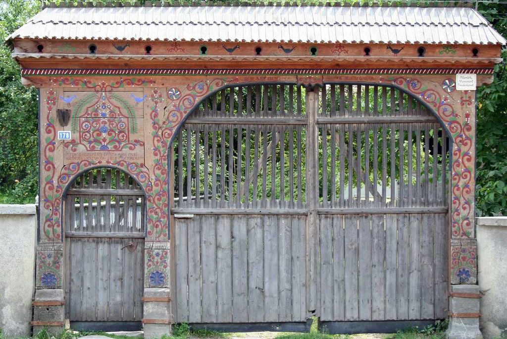 The Szekler Gates of Máréfalva - Wonders of Transylvania